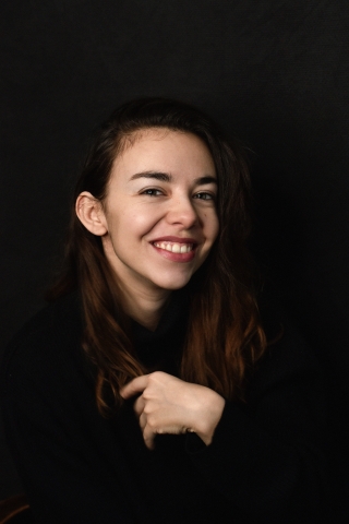 Lisa Brand / SchauspielerInnen / User-Beiträge / Home / 451°F - 451°F ...