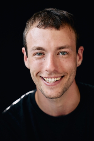 Joscha Schönhaus / SchauspielerInnen / User-Beiträge / Home / 451°F ...